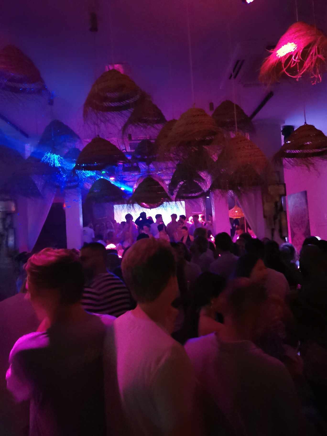 Javea Nightlife: Guide to the Best Nightclubs & Bars - Visit Javea