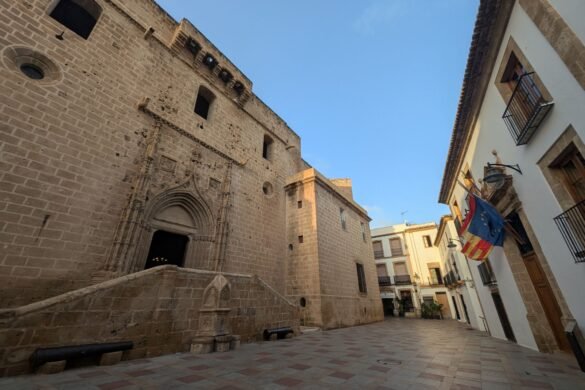 Javea Nightlife: Guide to the Best Nightclubs & Bars - Visit Javea